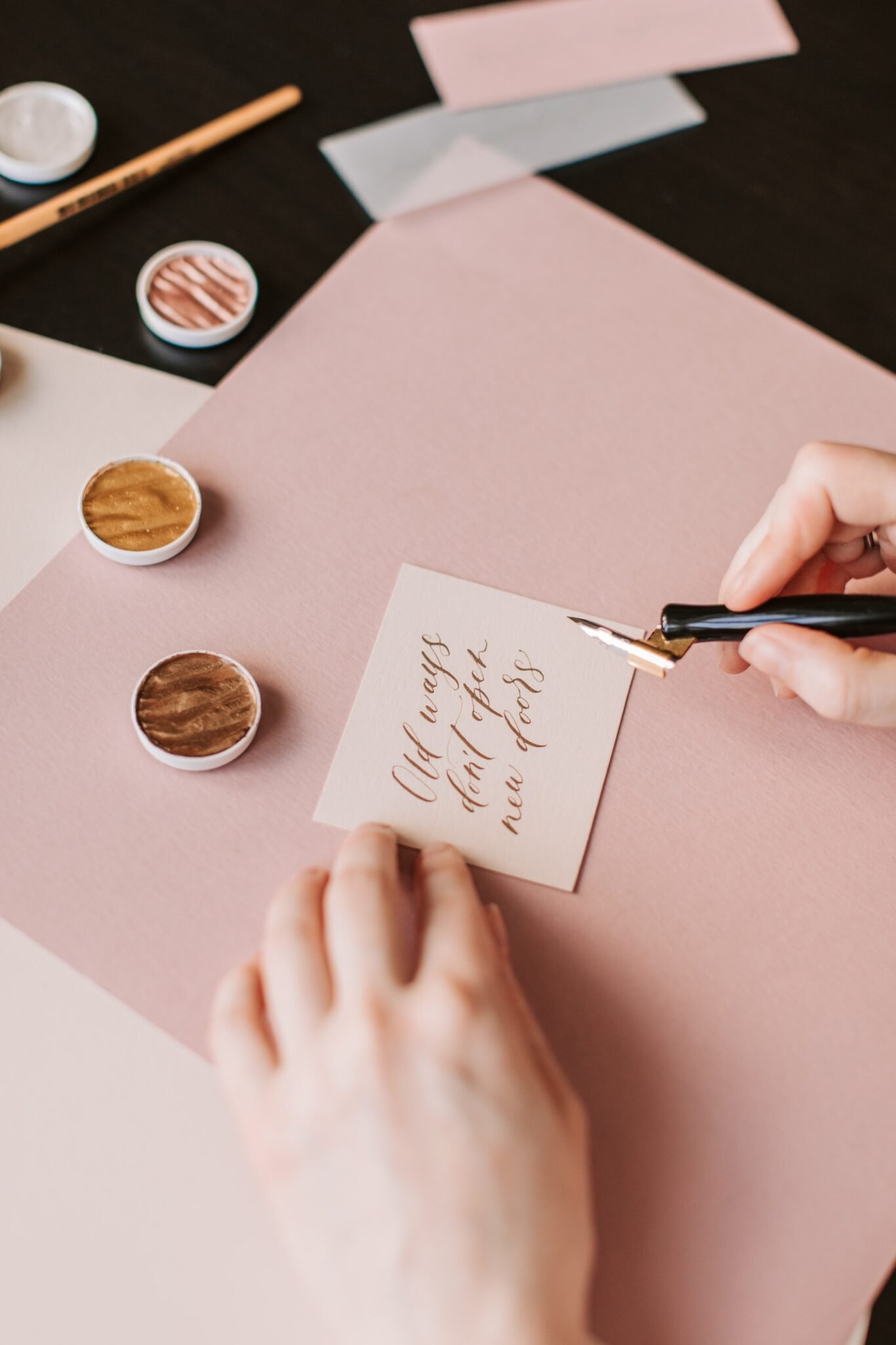 10 Small Things To Manifest For Beginners | The Millennial Grind