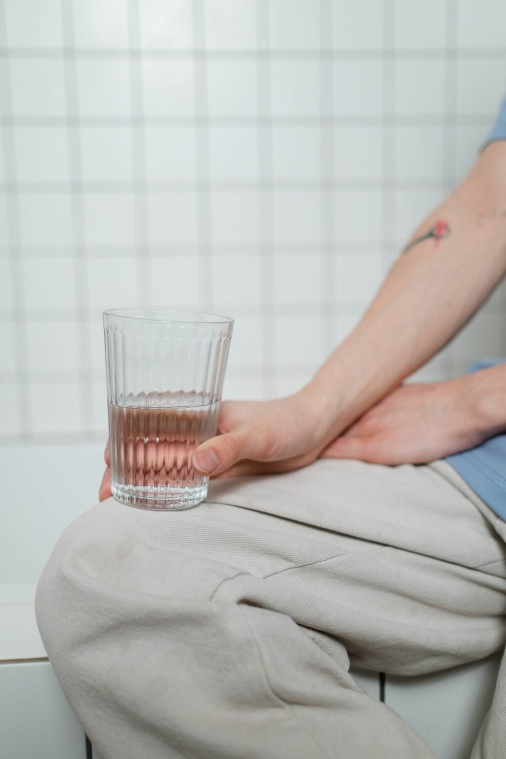 How To Use The 2 Cup Manifestation Method In 5 Steps | The Millennial Grind